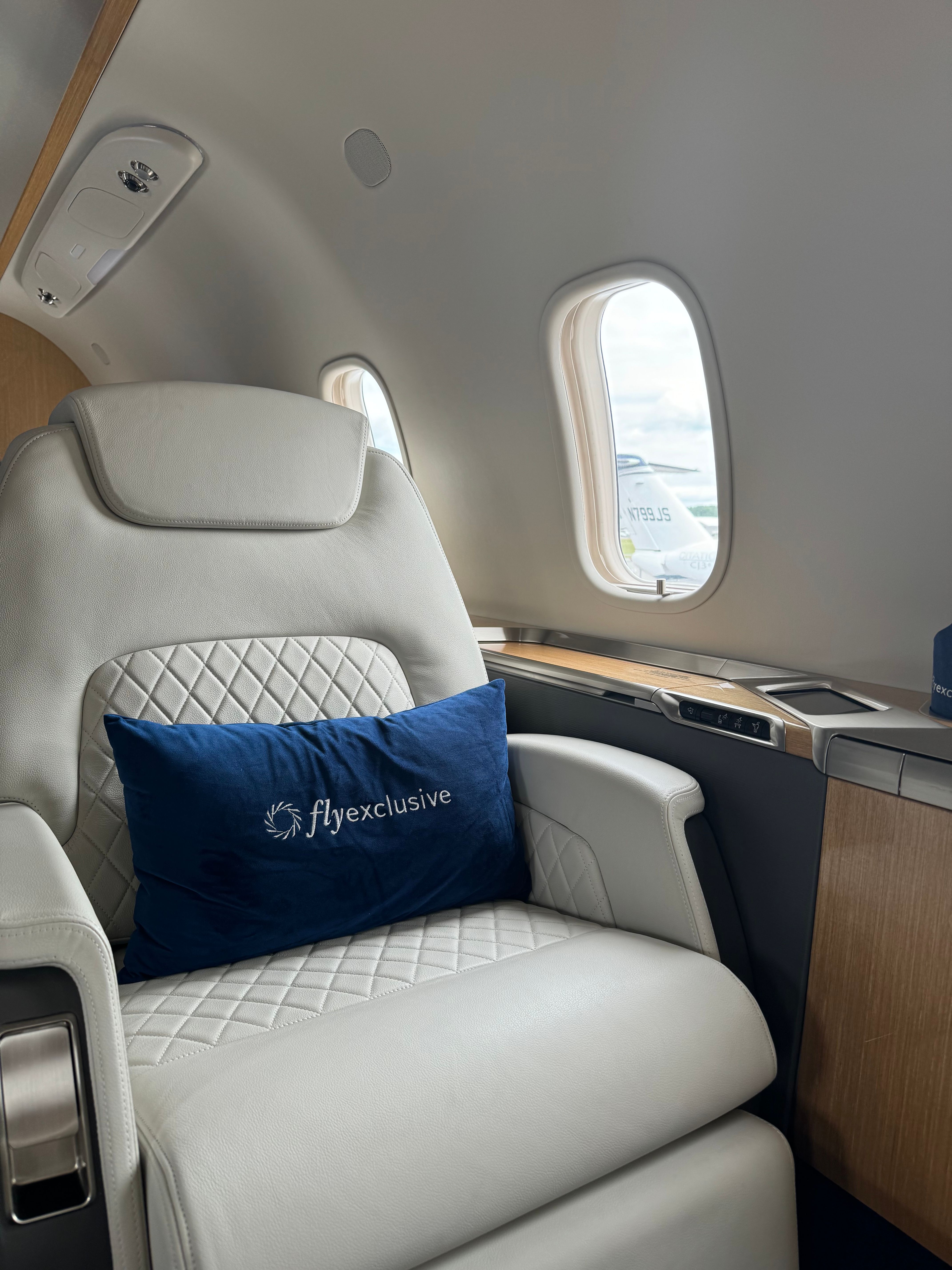 flyExclusive Acquires Two Additional Challenger 350 Aircraft; Starlink ...